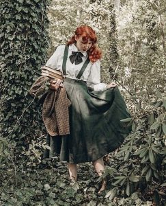 What Is Dark Cottagecore? | Cottagecore Girl